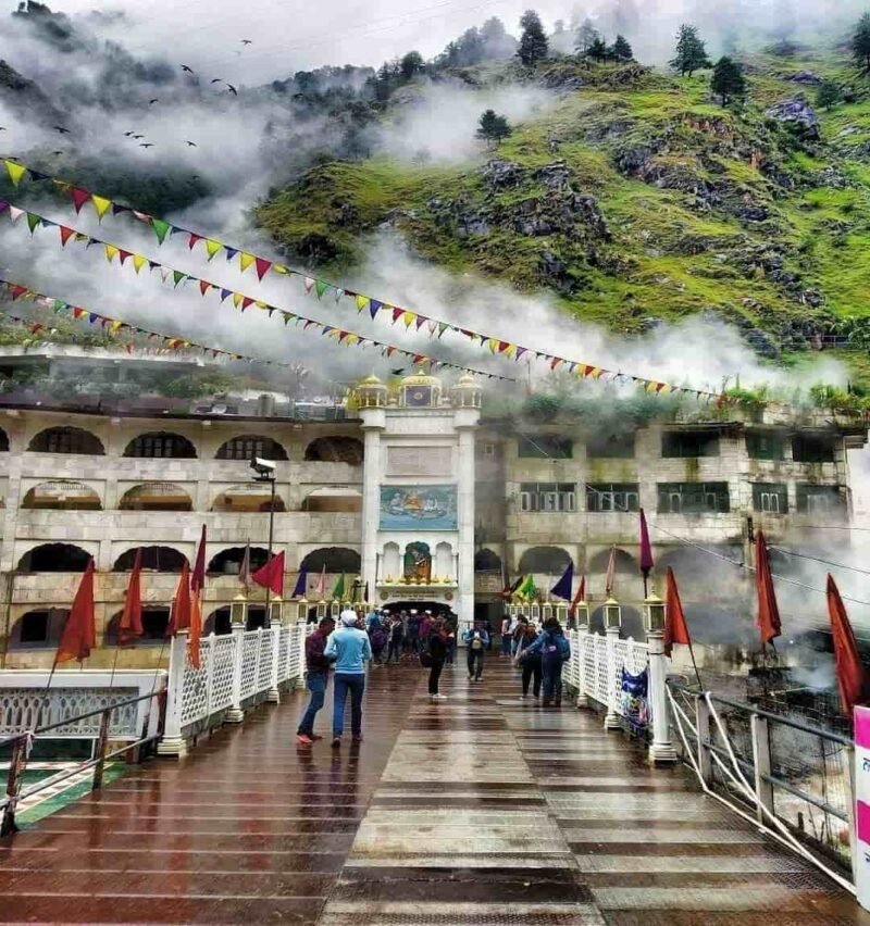 4 Days Delhi to Manali Tour Package at ₹9500 pp by SRM Holidays